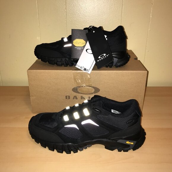 Oakley | Shoes | Oakley Sierra Terrain Sneakersrunning Trail Hiking ...